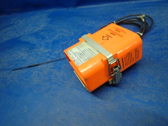 AMERI-KING AK-450 Emergency Locator Transmitter ELT w/ Tray & Antenna AK-450